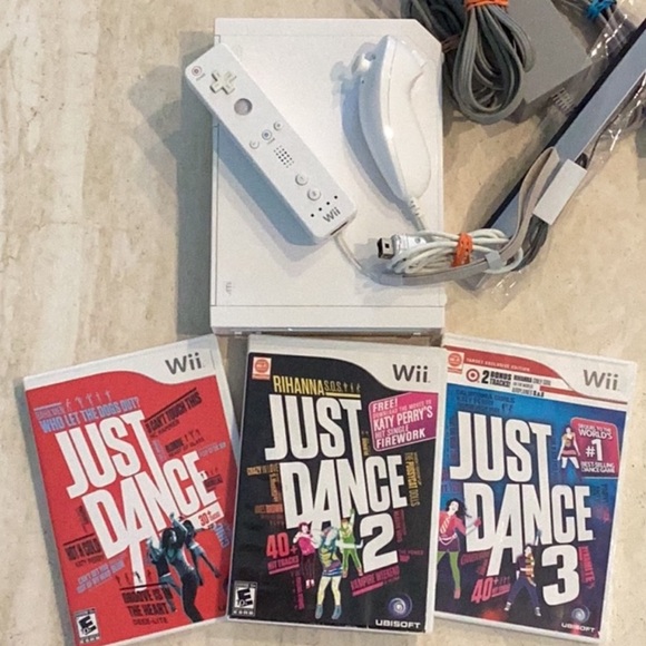 Nintendo | Video Games & Consoles | Nintendo Wii Console 3 Dance Games ...